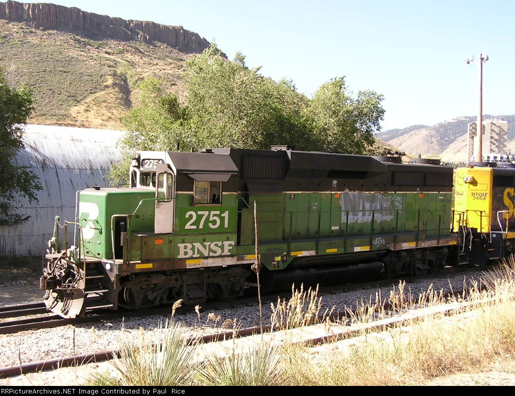 BNSF 2751